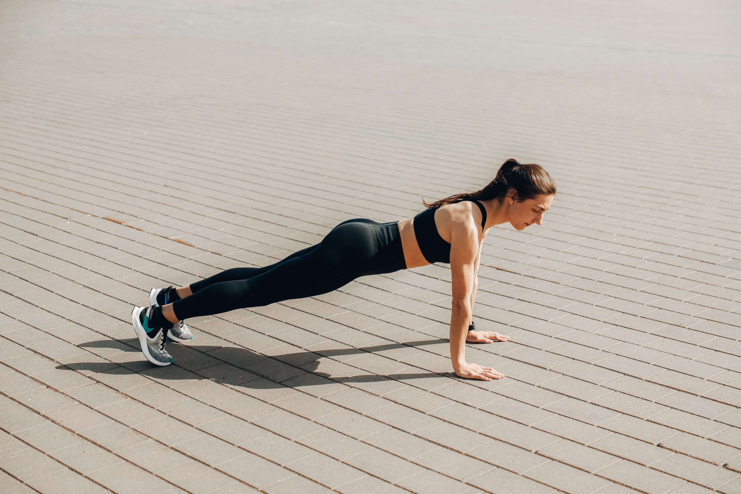 Bodyweight-Übungen für Training zuhause ohne Equipment - Gesund Magazin ...